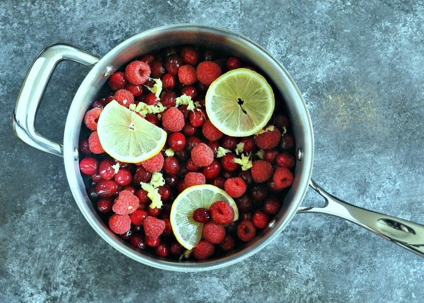 Quick and Easy Ginger Cranberry Sauce
